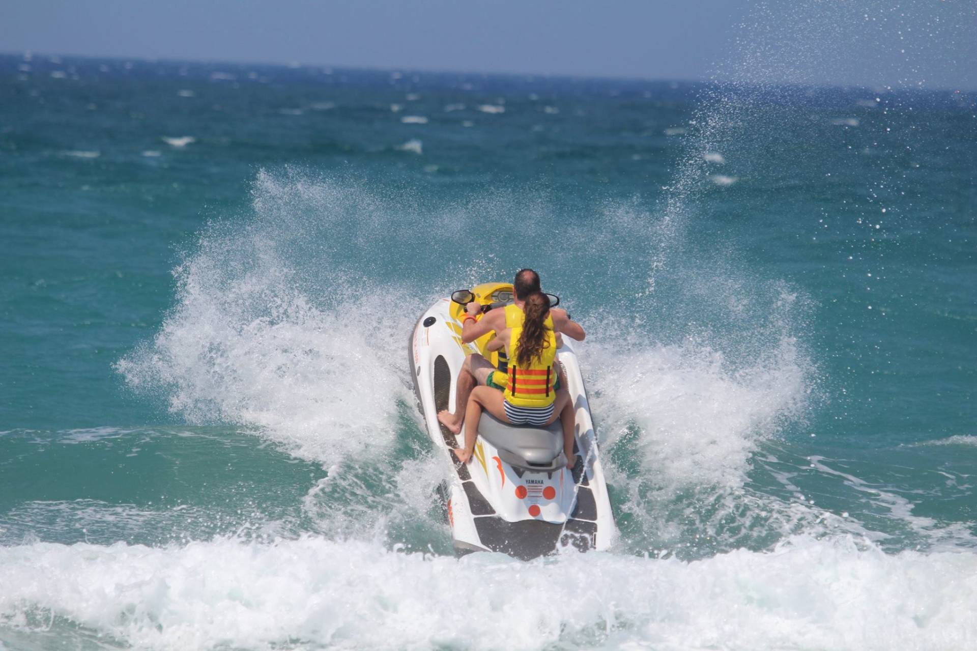 Απαγορεύονται τα θαλάσσια σπορ και τα jet ski σε συγκεκριμένες παραλίες ...